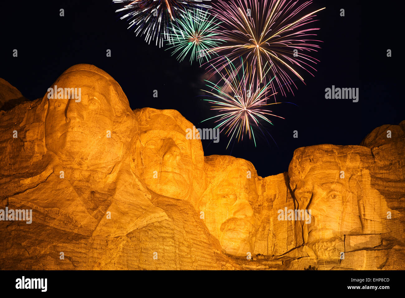 MOUNT RUSHMORE NATIONAL MONUMENT (©GUTZON & LINCOLN BORGLUM 1941) BLACK ...