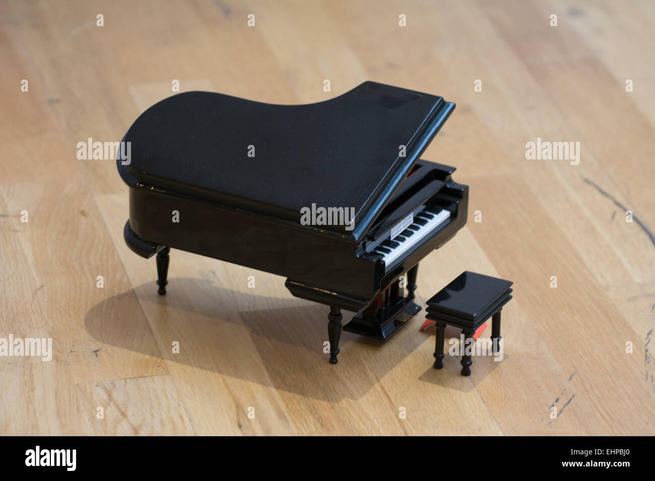 Miniature model piano Stock Photo - Alamy