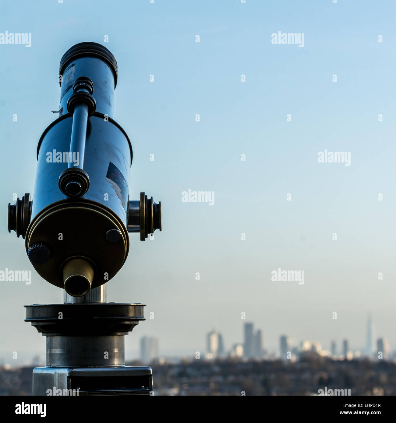 Distant view of london hi-res stock photography and images - Alamy