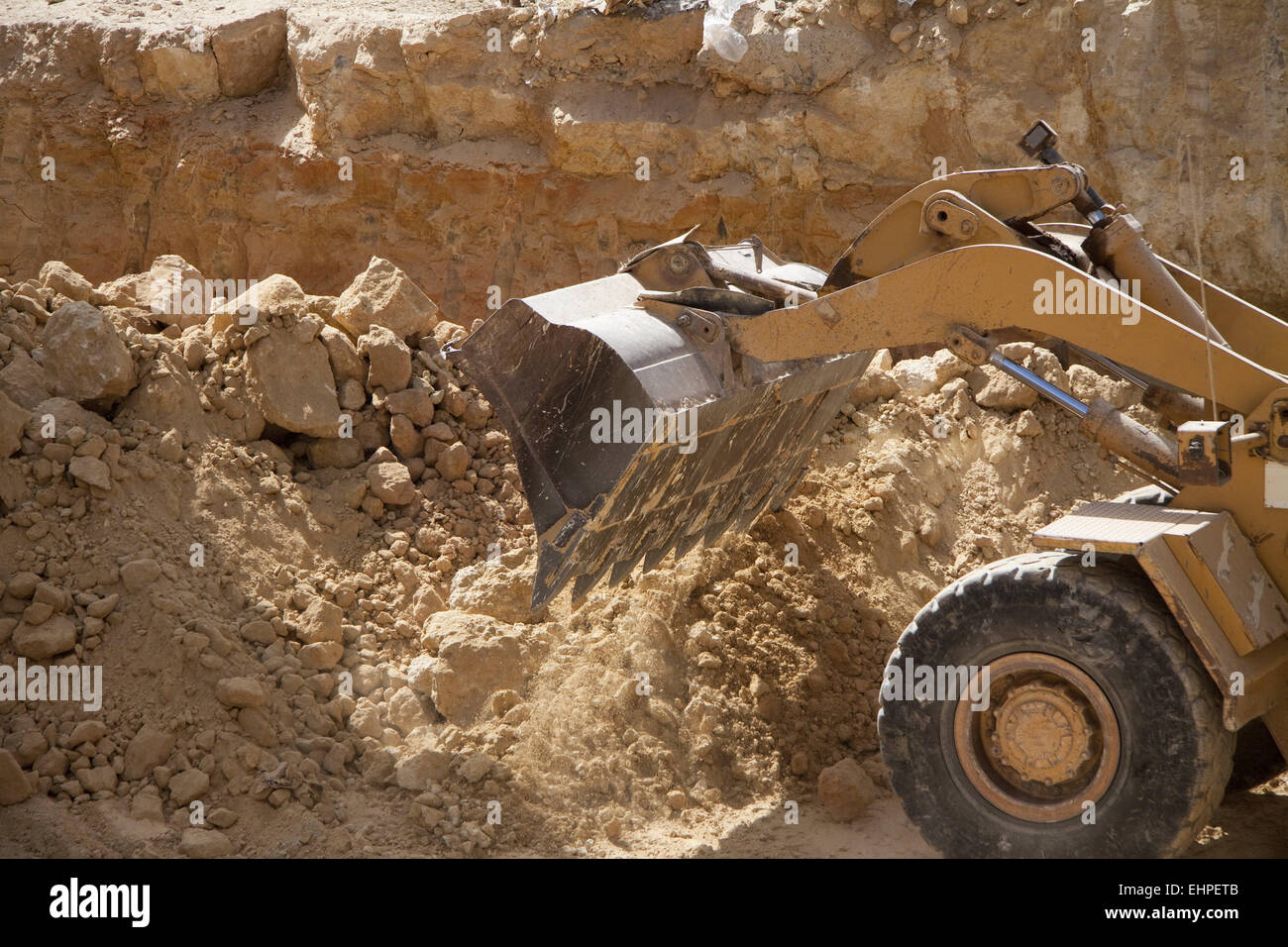 Wheel shovel excavator hi-res stock photography and images - Alamy