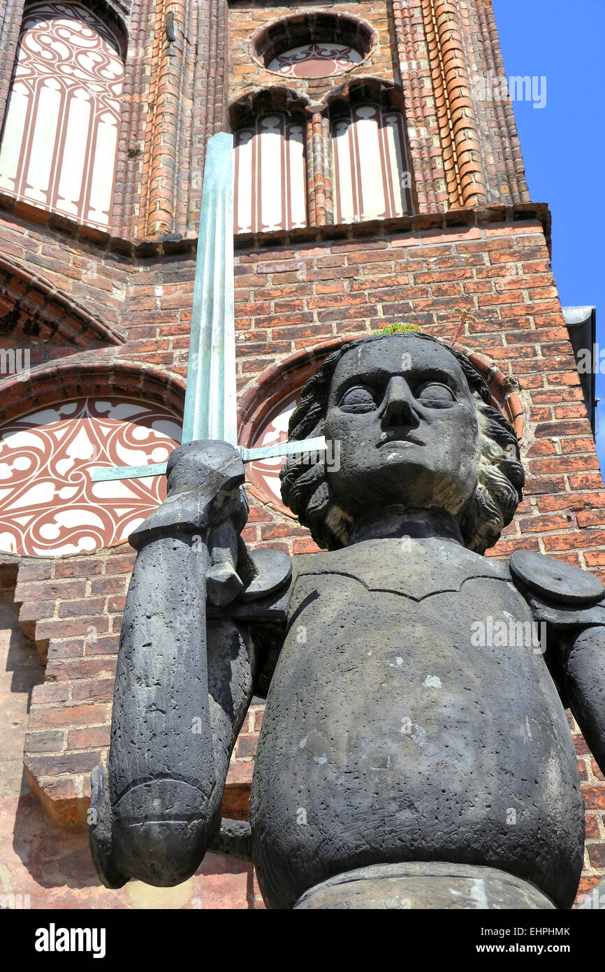 Rolandstatue hi-res stock photography and images - Alamy