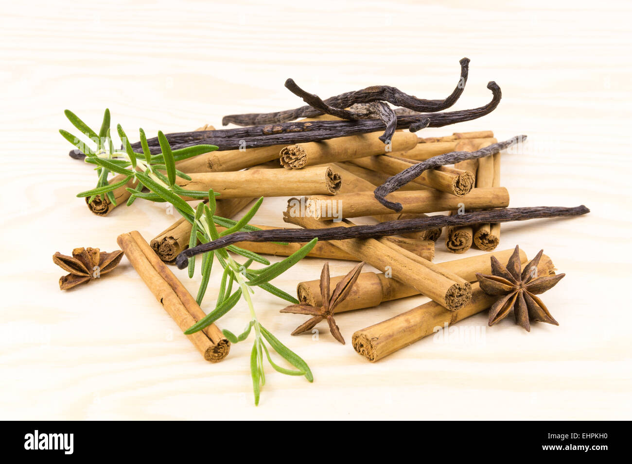 Vanilla cinnamon hi-res stock photography and images - Alamy