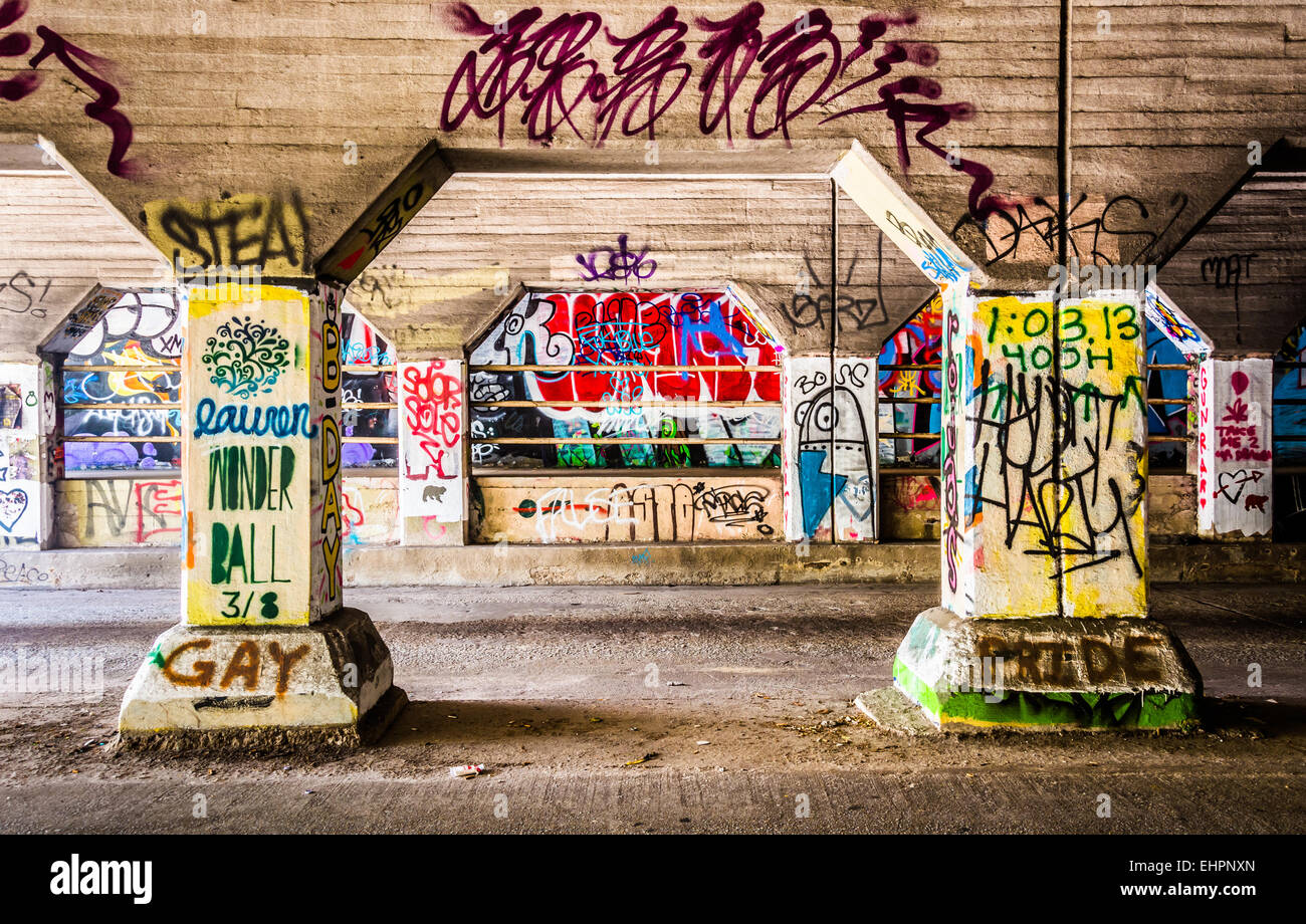 ATLANTA - JUNE 22: Graffiti inside Krog Street Tunnel, on June 22, 2014 ...