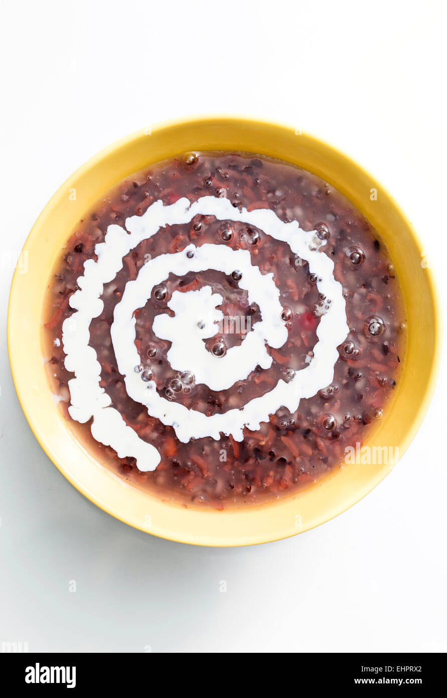 Purple rice porridge Stock Photo - Alamy
