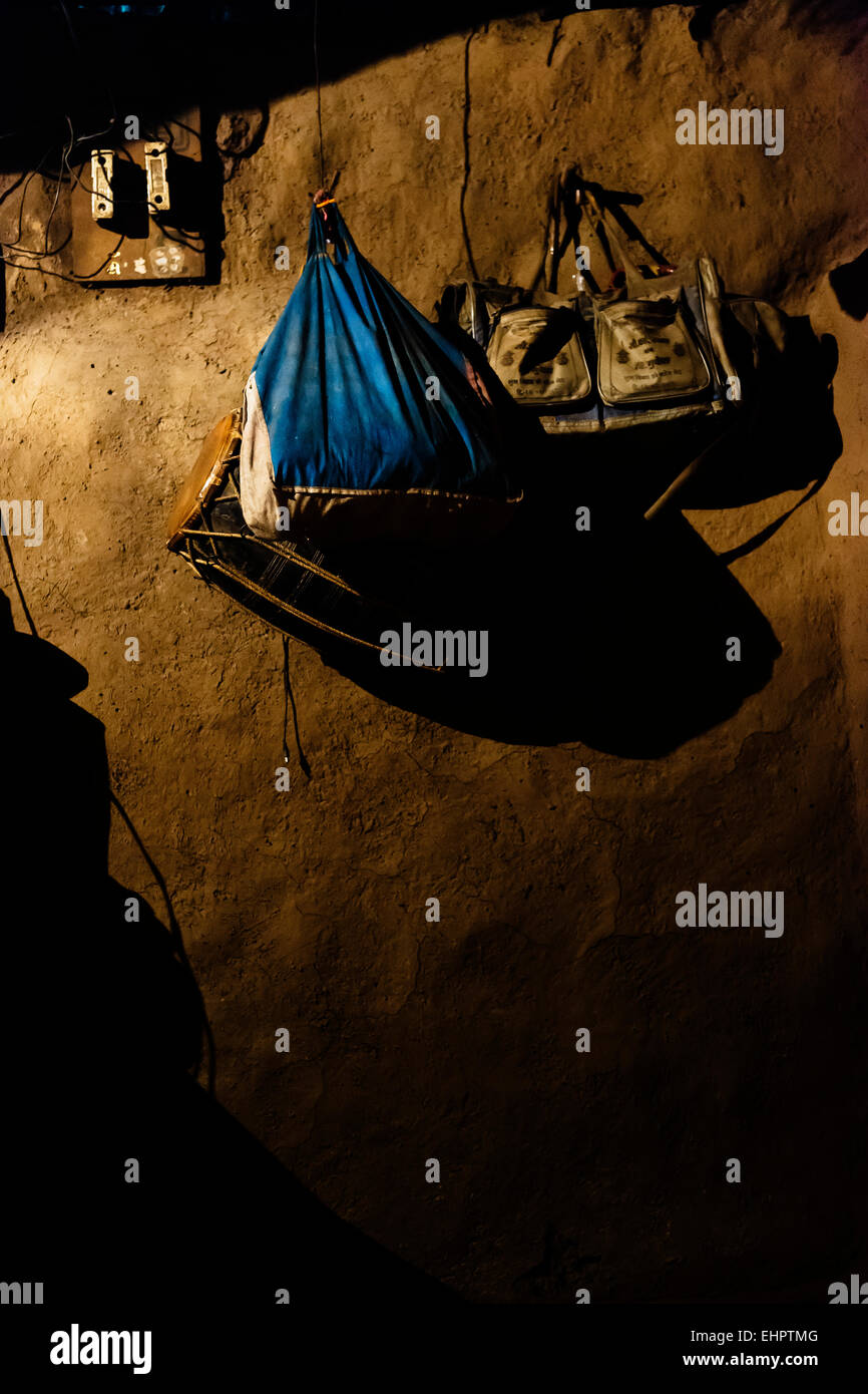 Old grubby satchel hi-res stock photography and images - Alamy