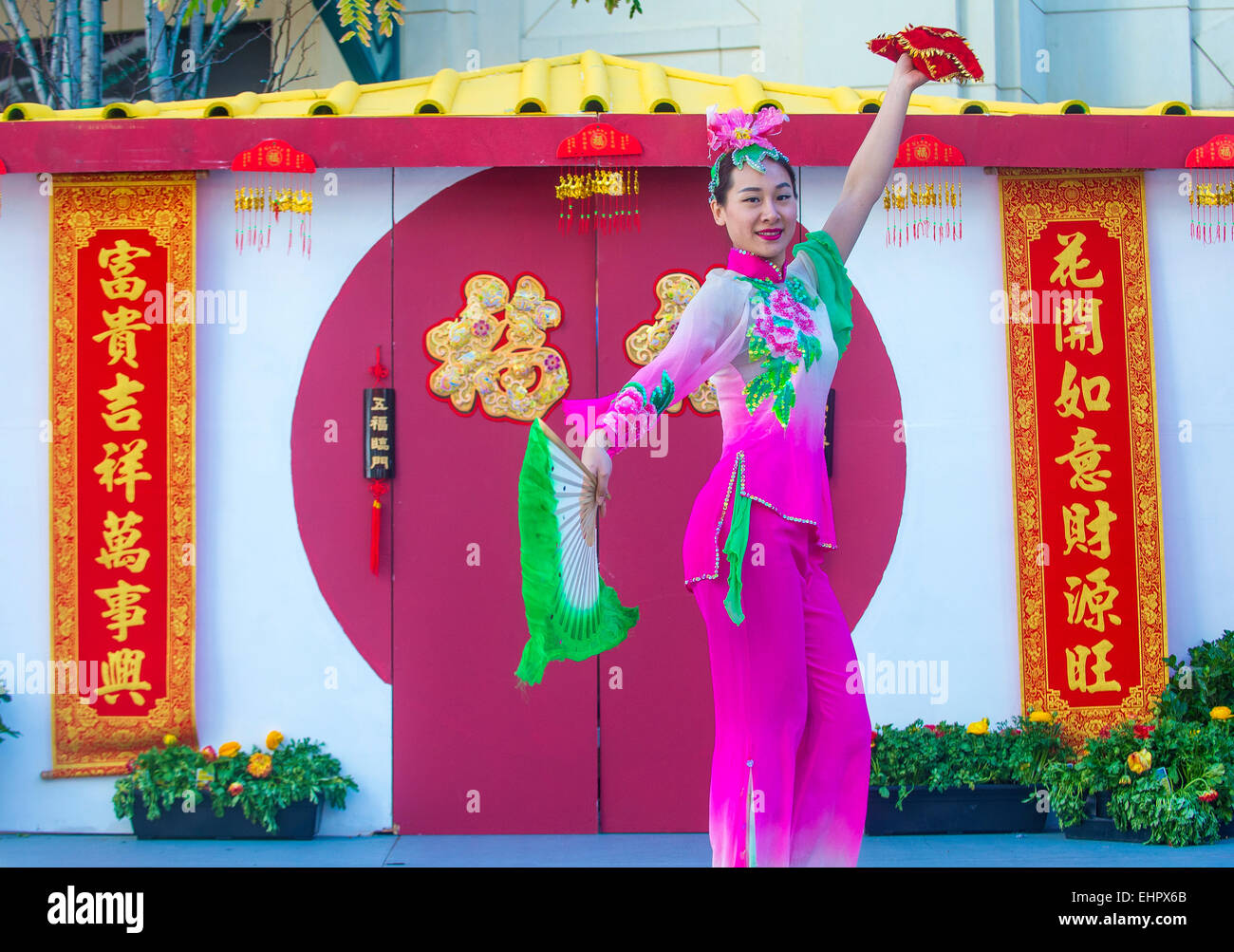 Chinese folk dancer perform at the Chinese New Year celebrations held ...