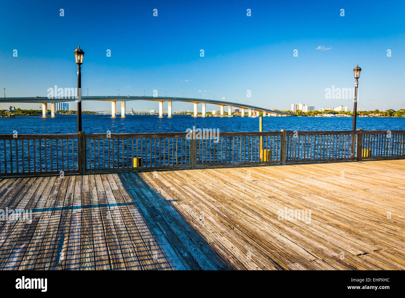 Pier and bridge over the Halifax River in Daytona Beach, Florida Stock ...