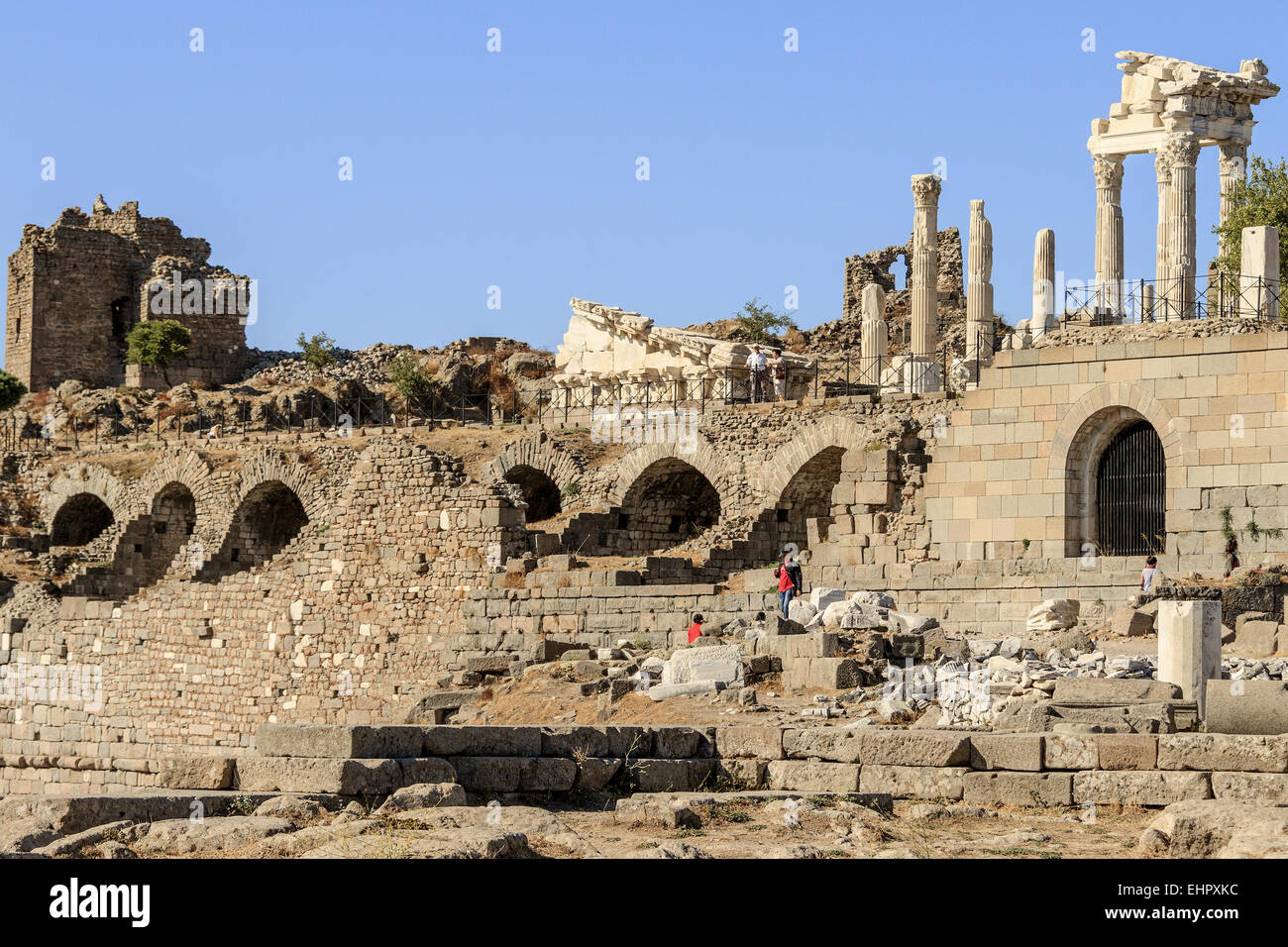 Pergamon historic site hi-res stock photography and images - Alamy