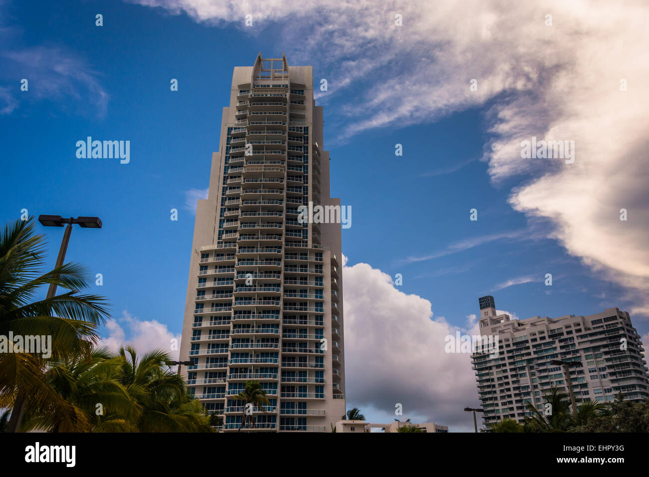 Skyscraper in Miami Beach, Florida Stock Photo - Alamy