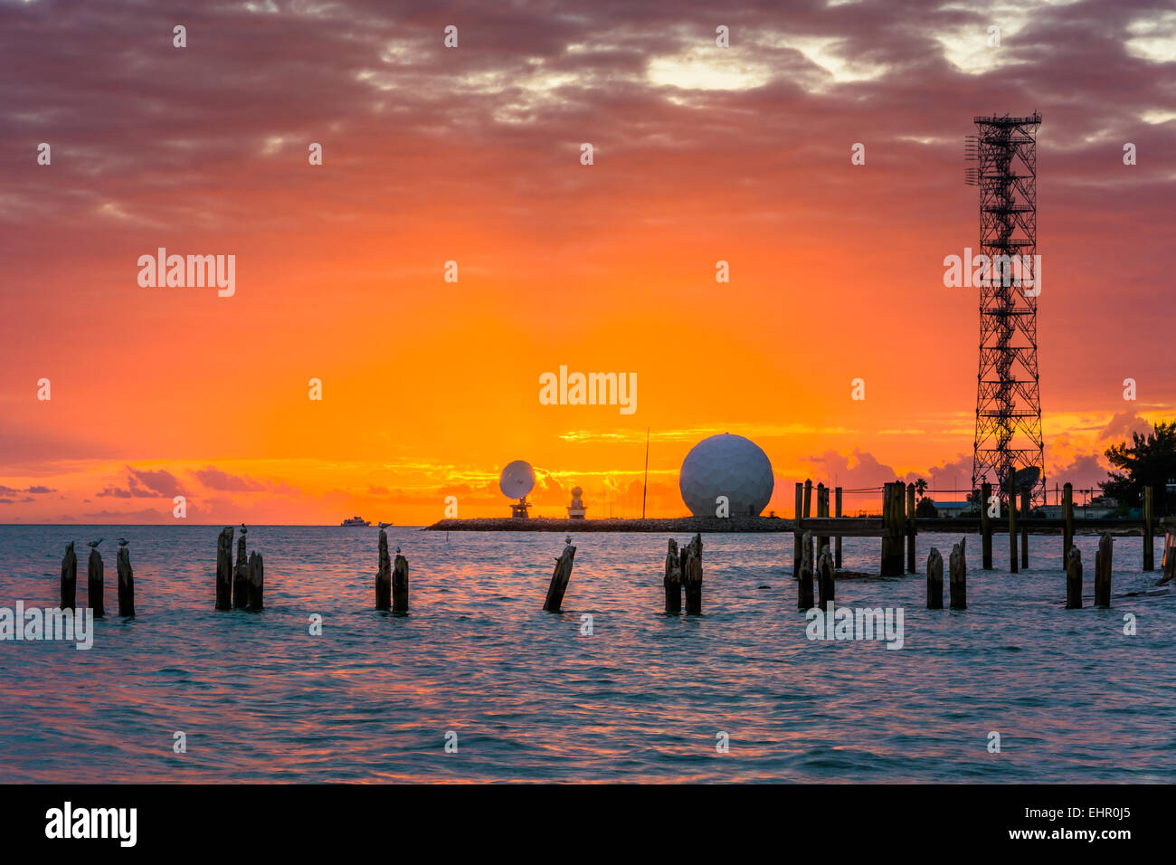 Sunset over the Gulf of Mexico from the Southernmost Point in Key West ...