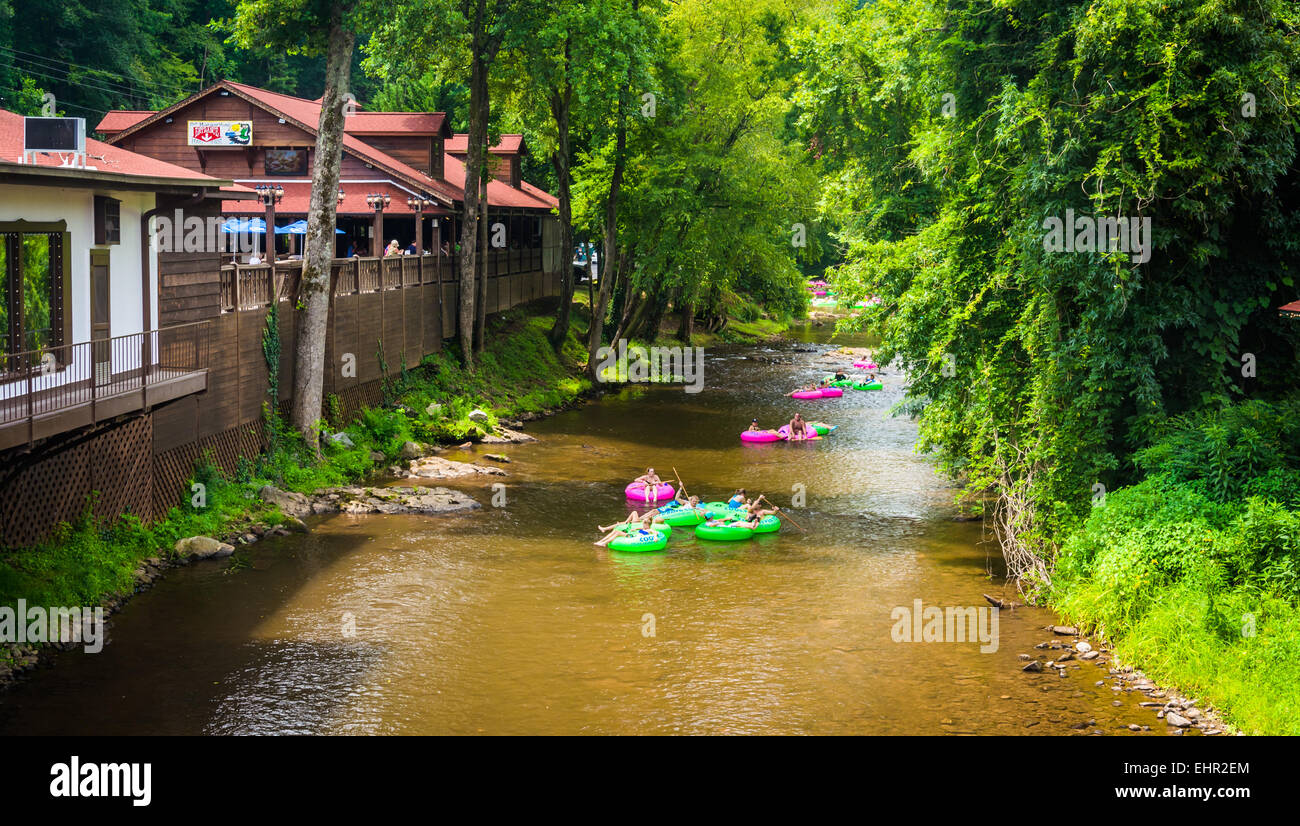 Tubers in the Chattahoochee River, in Helen, Georgia Stock Photo - Alamy