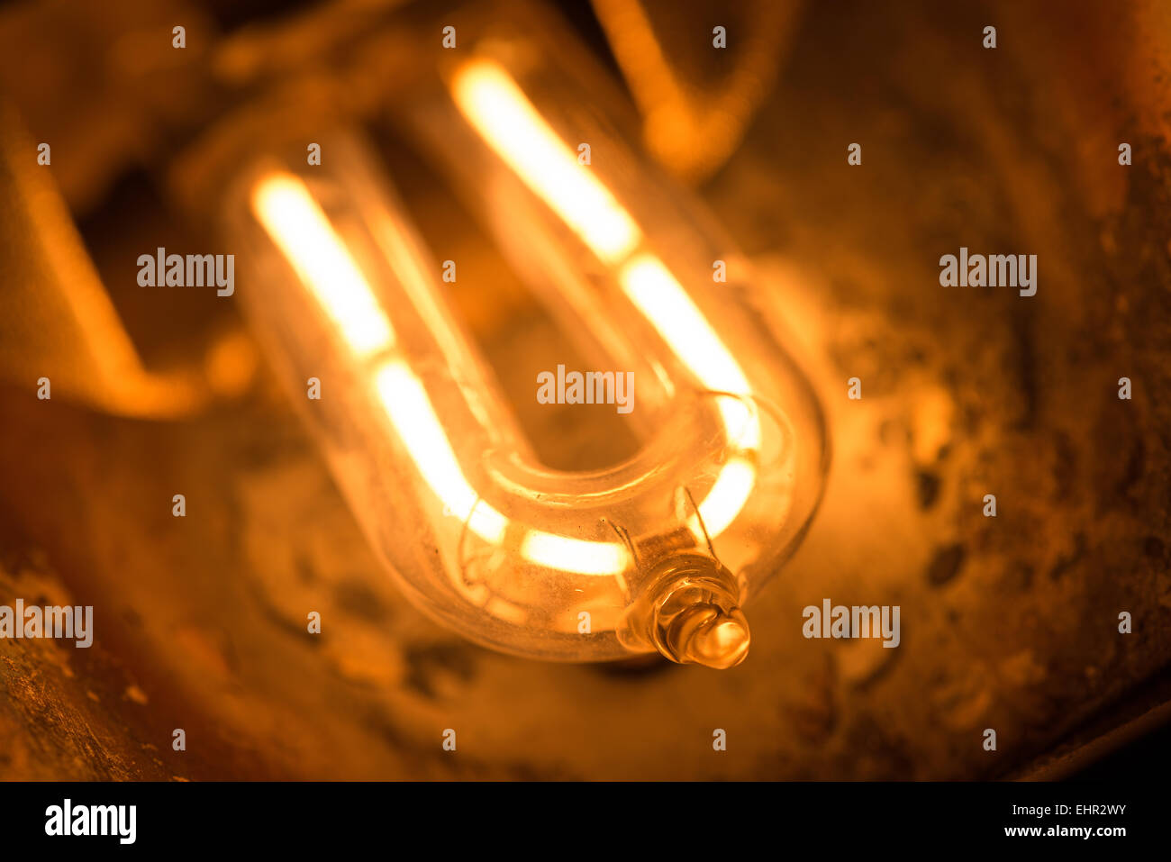 Continuous light source hi-res stock photography and images - Alamy