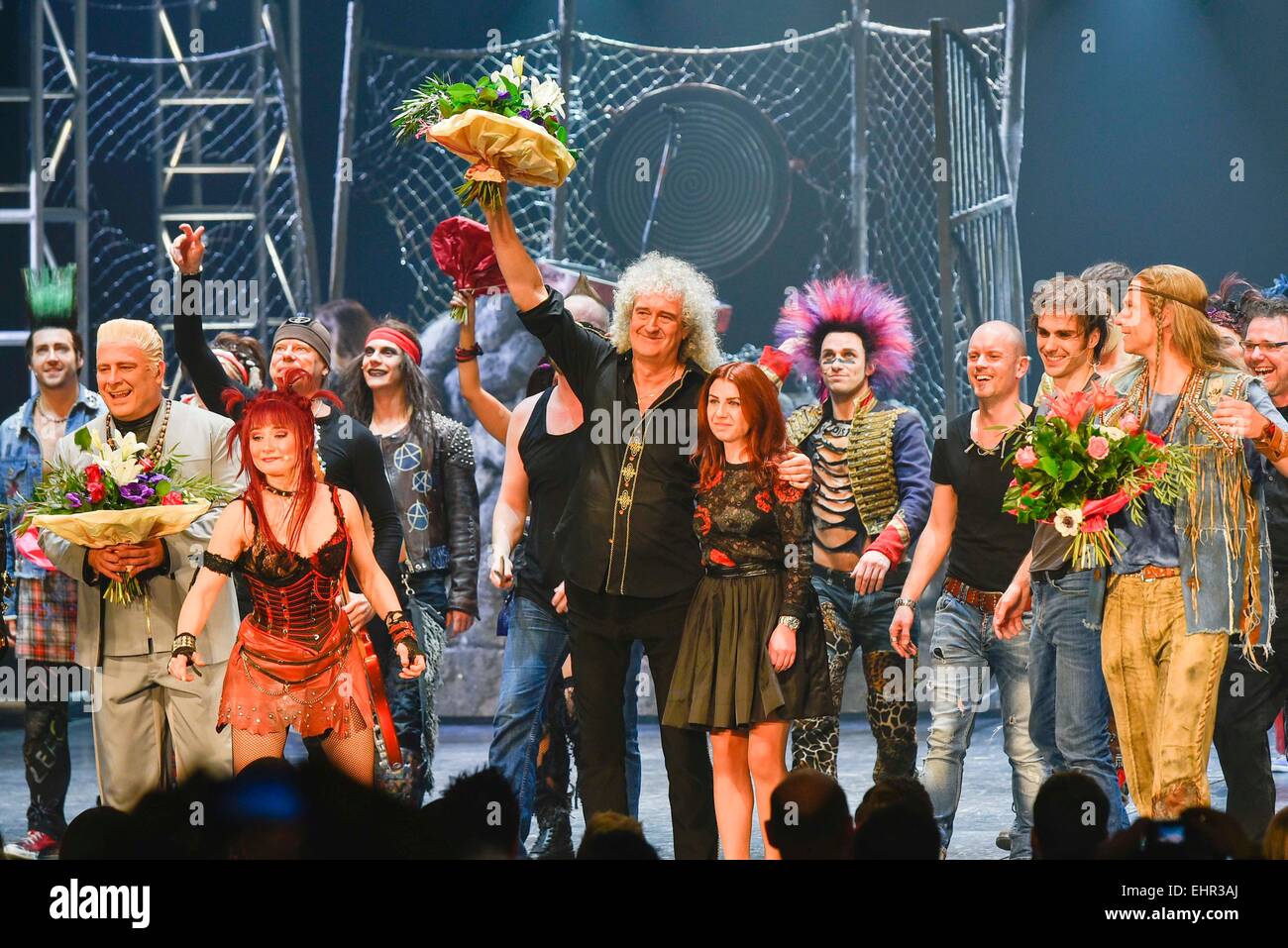 Brian may on stage hi-res stock photography and images - Alamy