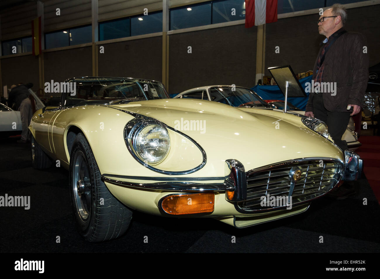 Sports car Jaguar E-Type S3, 1971 Stock Photo - Alamy