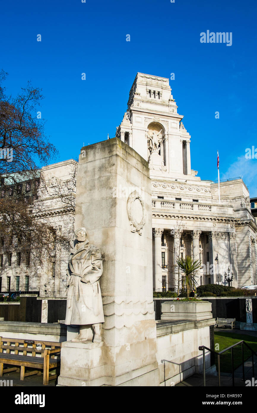 Ten Trinity Square - City of London Stock Photo - Alamy