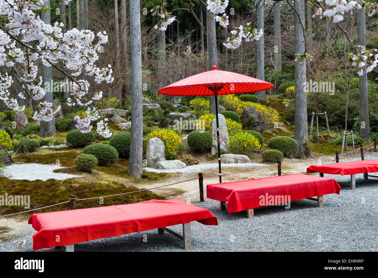 Red umbrella bench in japanese hi-res stock photography and images - Alamy