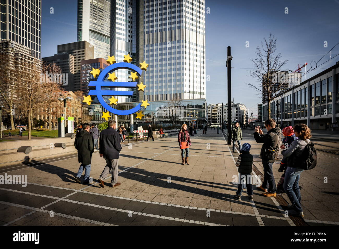 Euro sign stars european union hi-res stock photography and images - Alamy