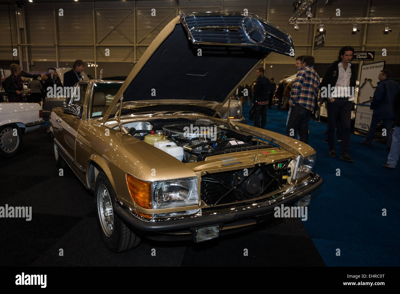 Mercedes benz engine compartment hi-res stock photography and images ...