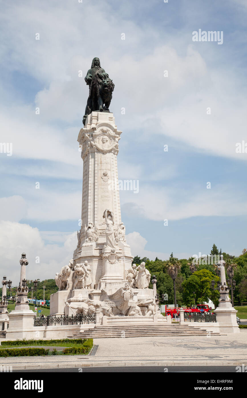 Marques Statue with Lion in Lisbon, Portugal Stock Photo - Alamy