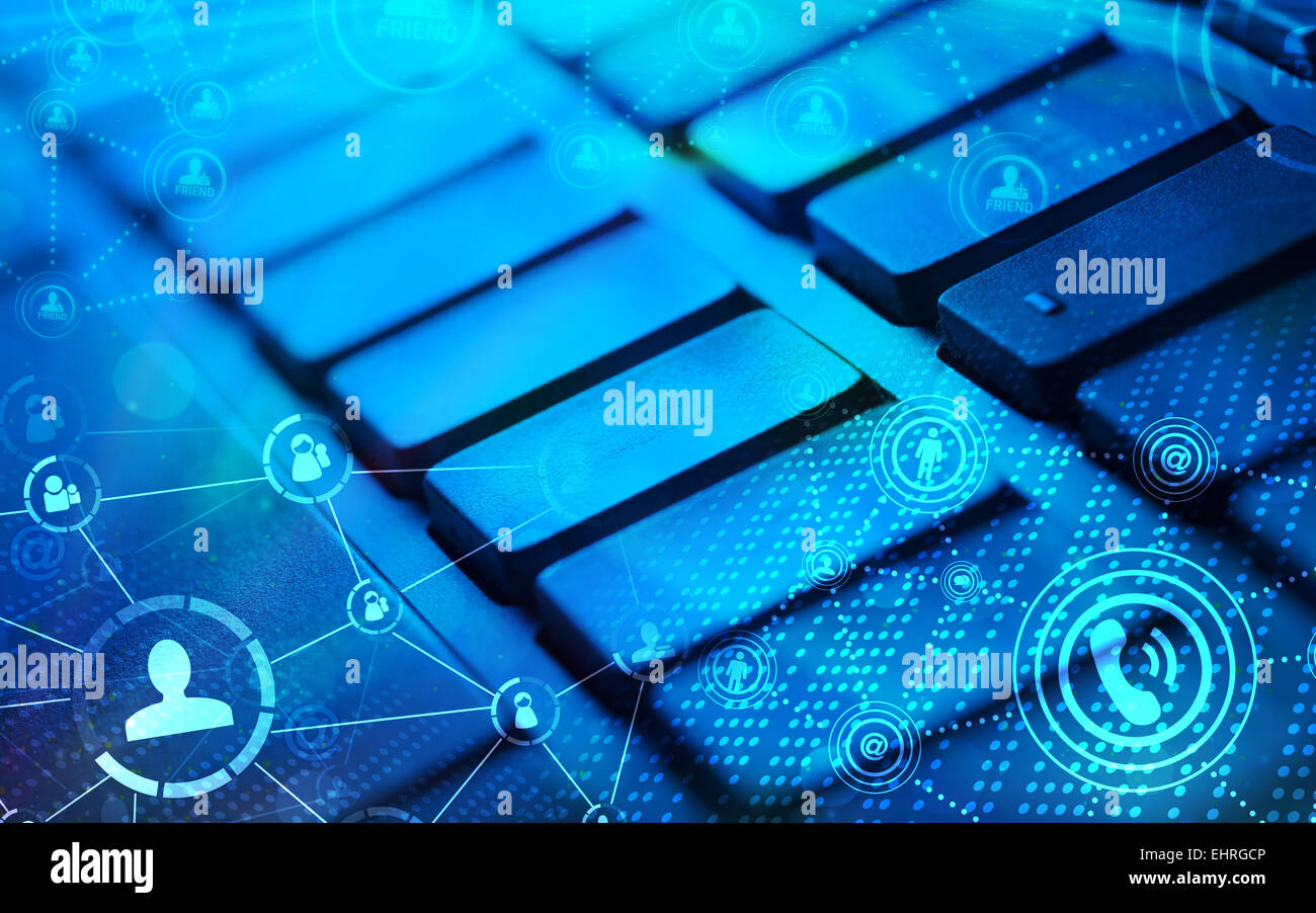 Keyboard with glowing social network icons Stock Photo - Alamy