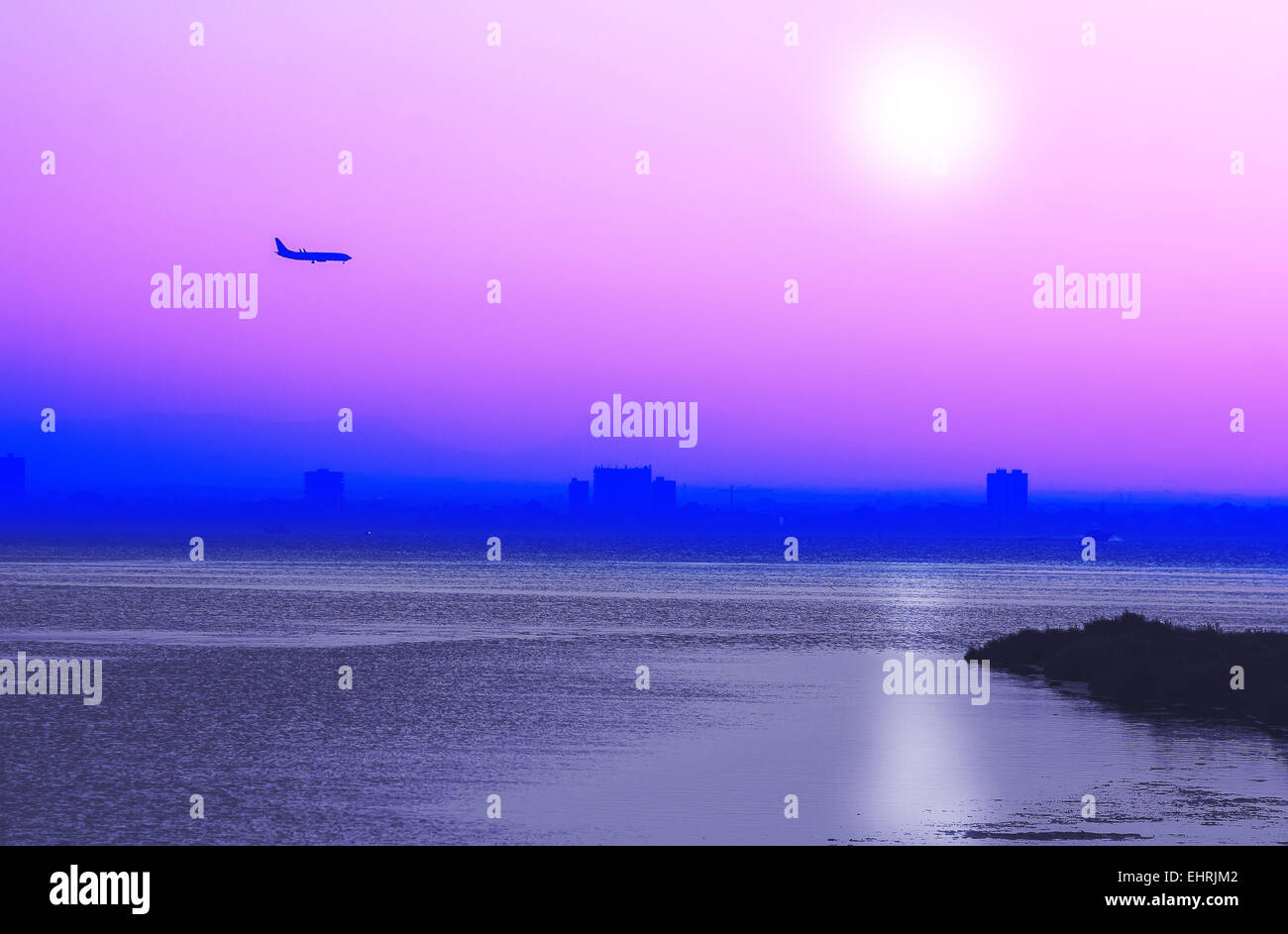 Pink airplane hi-res stock photography and images - Alamy