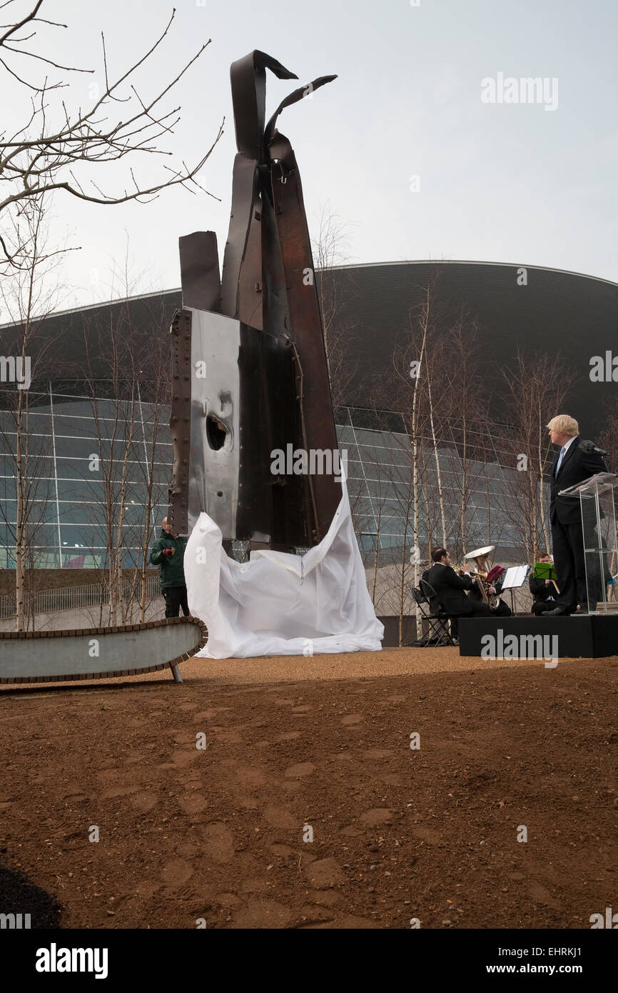 28 feet tall hi-res stock photography and images - Alamy