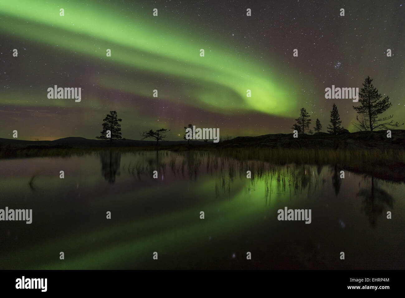 Still water reflecting lights hi-res stock photography and images - Alamy
