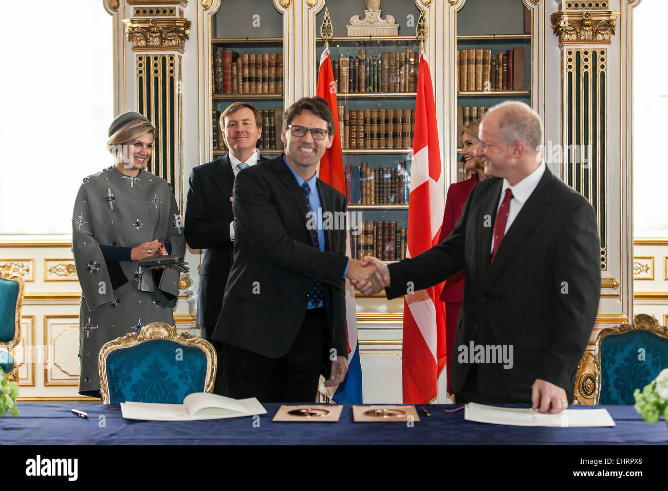 Dutch king and queen hi-res stock photography and images - Alamy