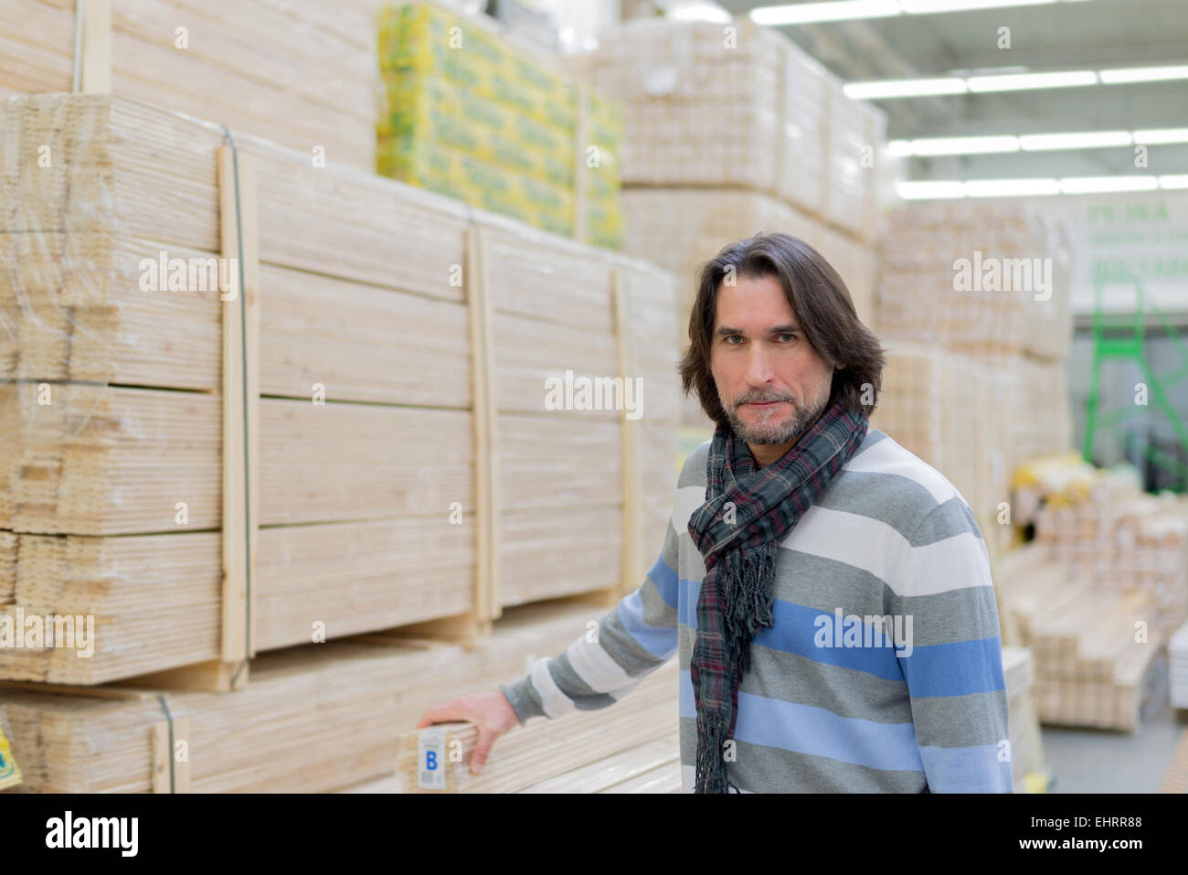 Building materials timber shop hi-res stock photography and images - Alamy