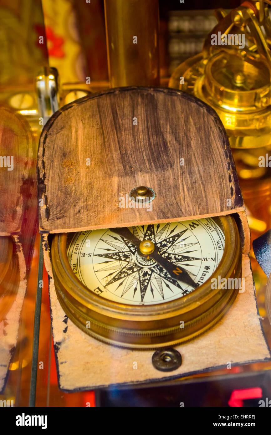 Brass compass rose hi-res stock photography and images - Alamy