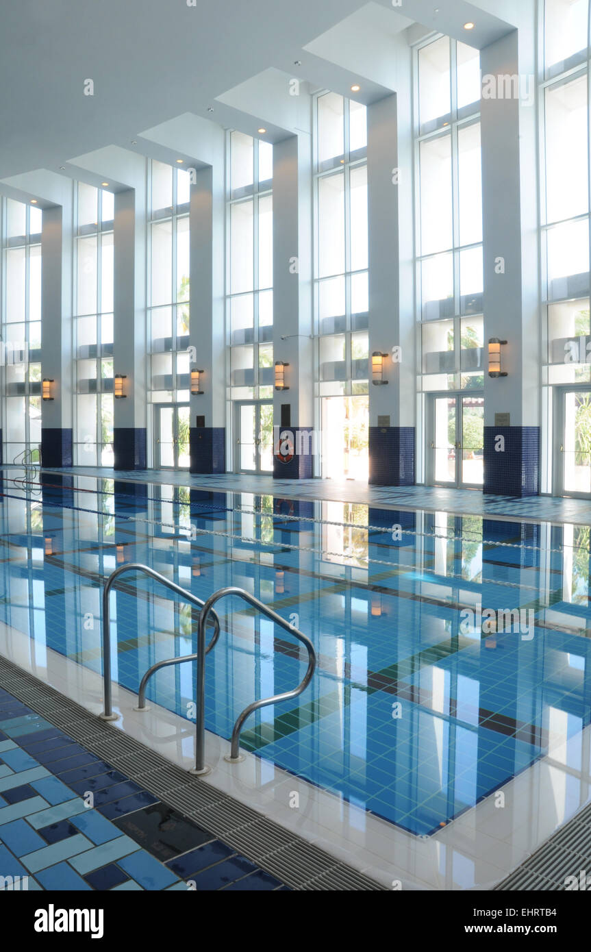 Swimming Pool, Ritz-Carlton Hotel, Doha, Qatar. Middle East Stock Photo ...
