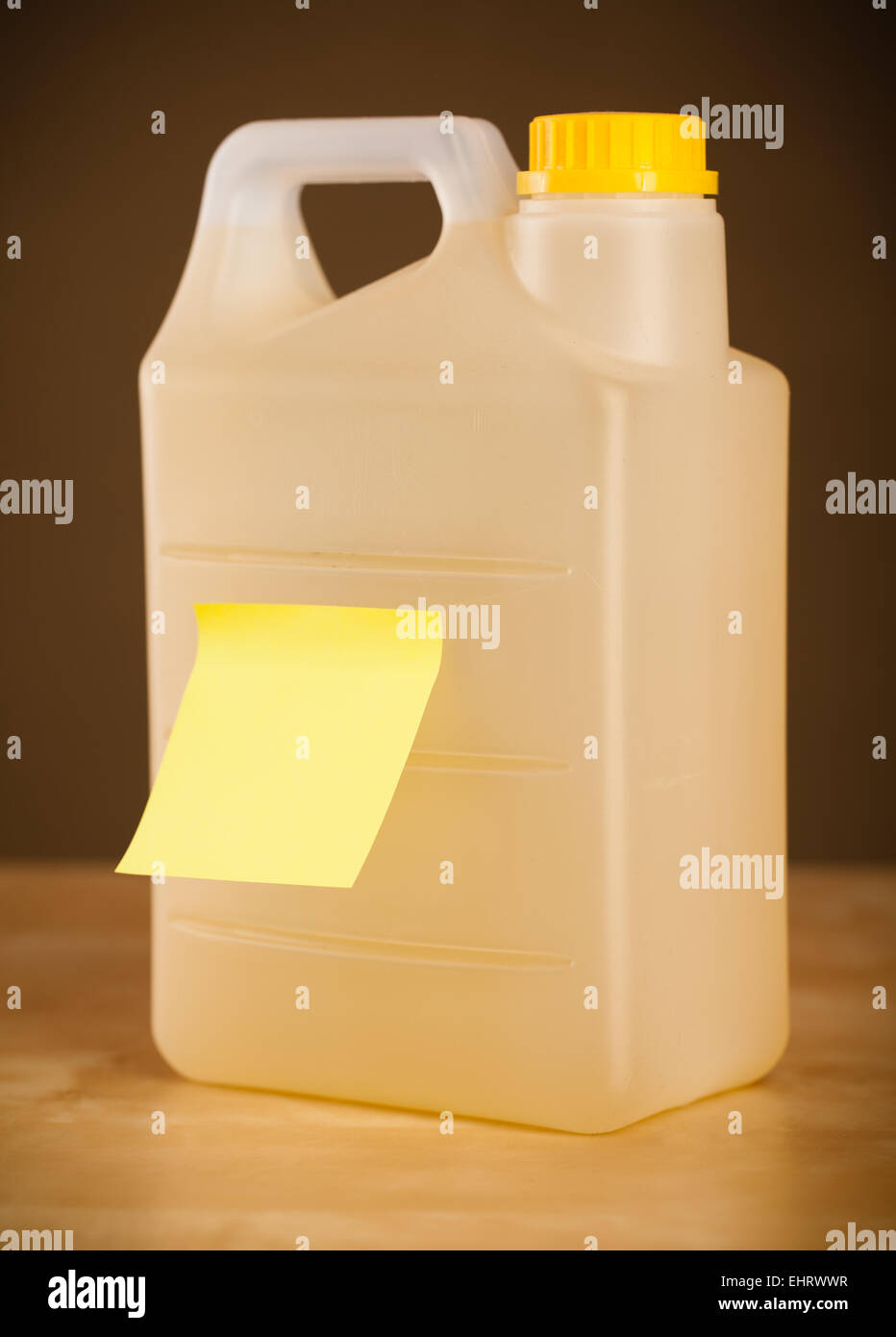 Large post it note hi-res stock photography and images - Alamy