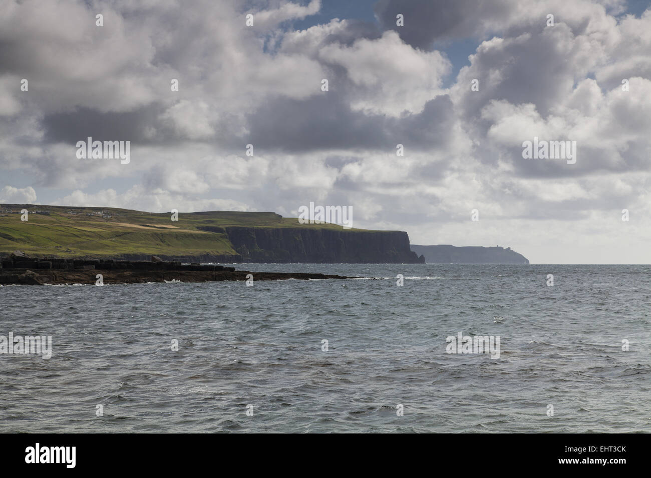 The burren near doolin hi-res stock photography and images - Alamy