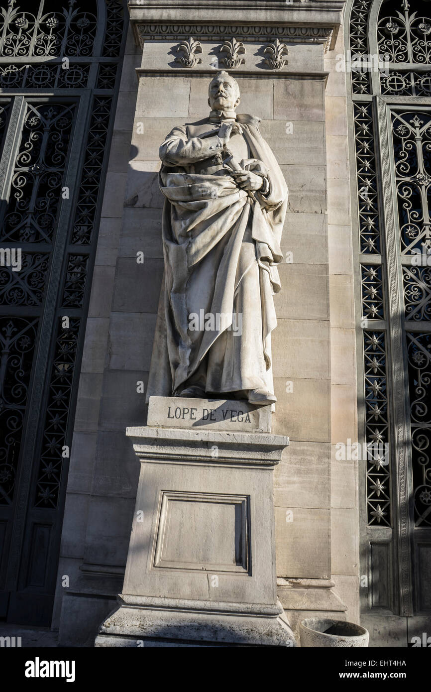 Lope de Vega Sculpture, National Library of Madrid, Spain. architecture ...