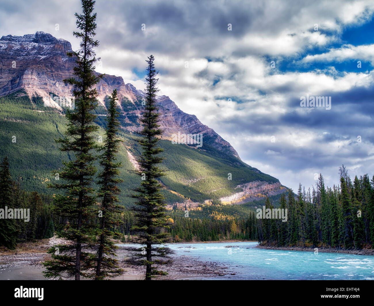 Athebasca River and mountain. Jasper National Park, Alberta, Canada ...
