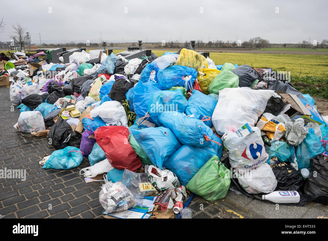 strike by municipal waste collection Stock Photo - Alamy