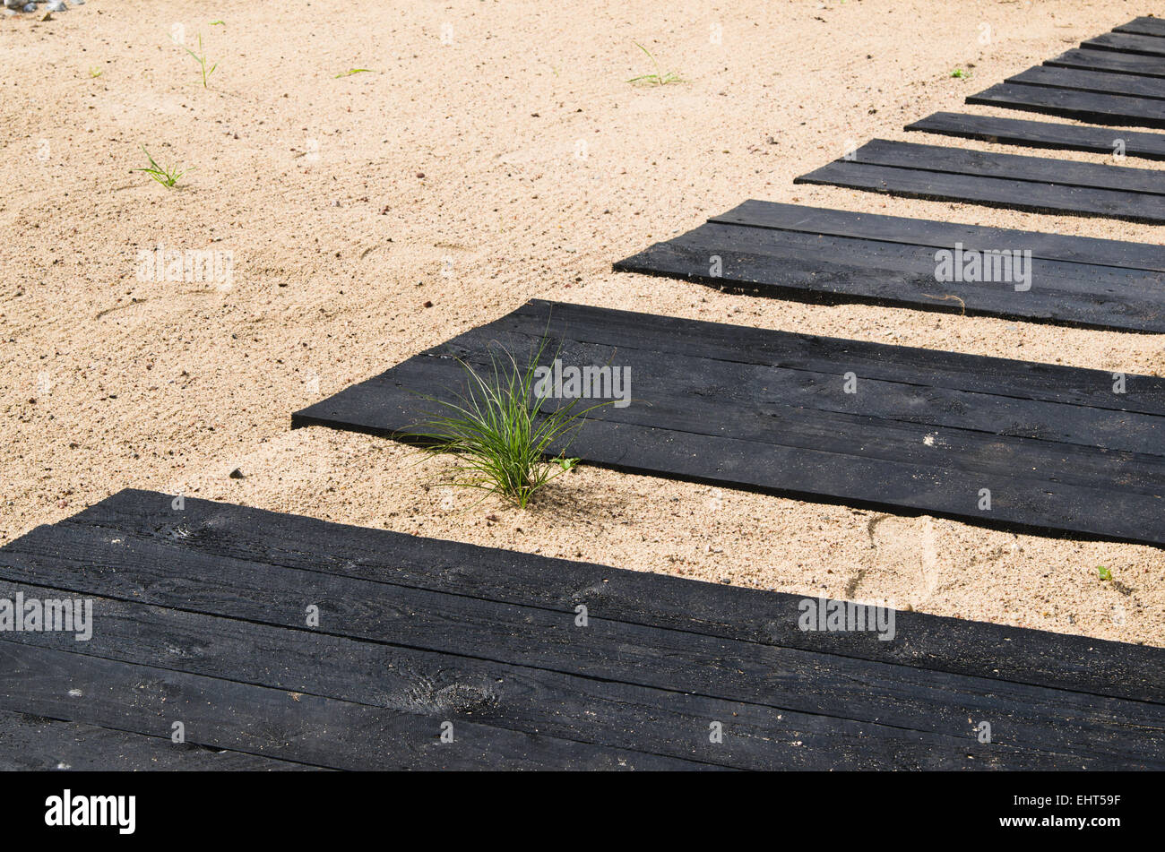 Garden this way board hi-res stock photography and images - Alamy