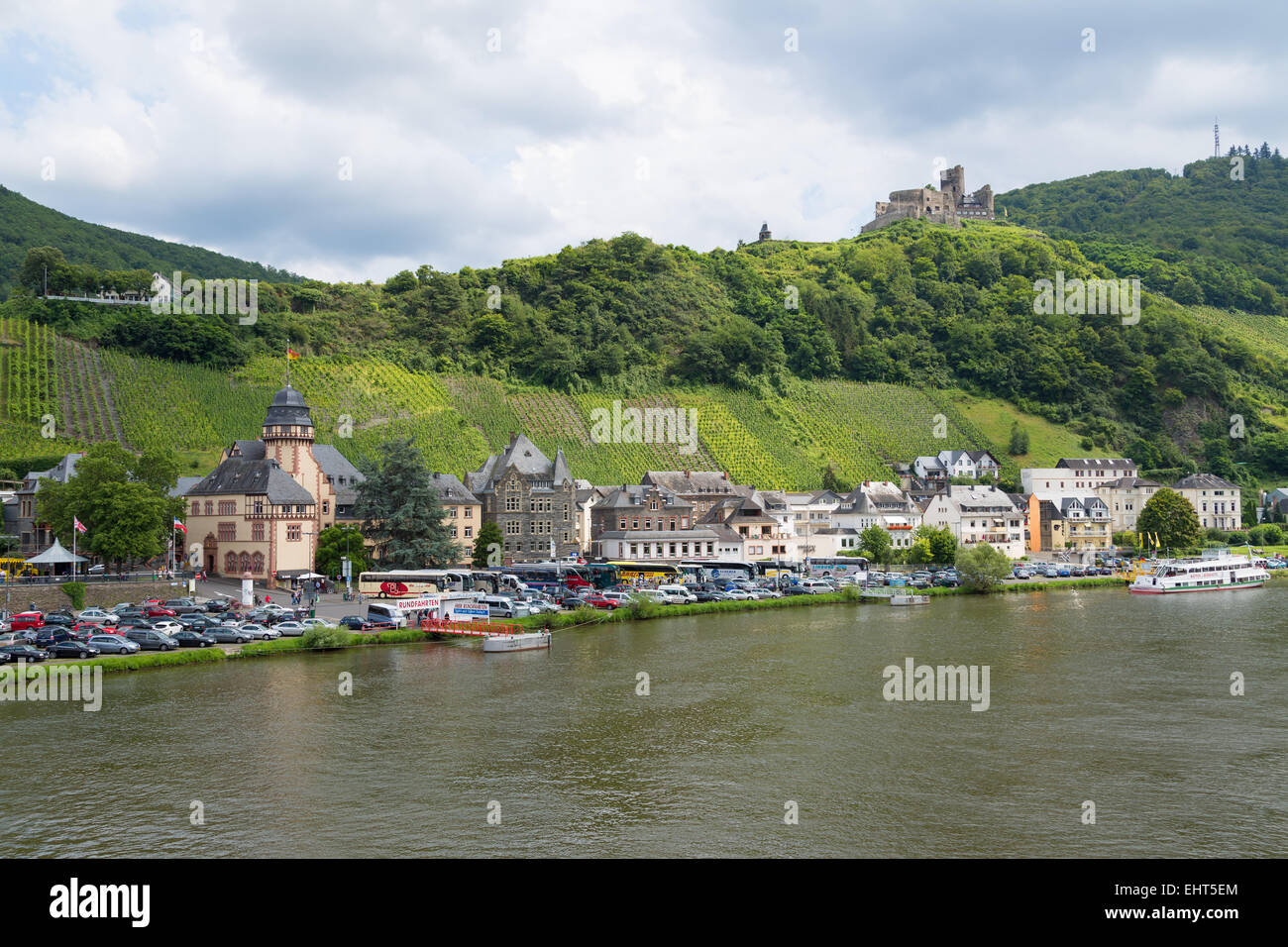 Bernkastel kues moselle bridge hi-res stock photography and images - Alamy
