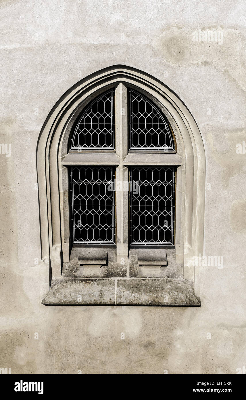 Gothic window hi-res stock photography and images - Alamy