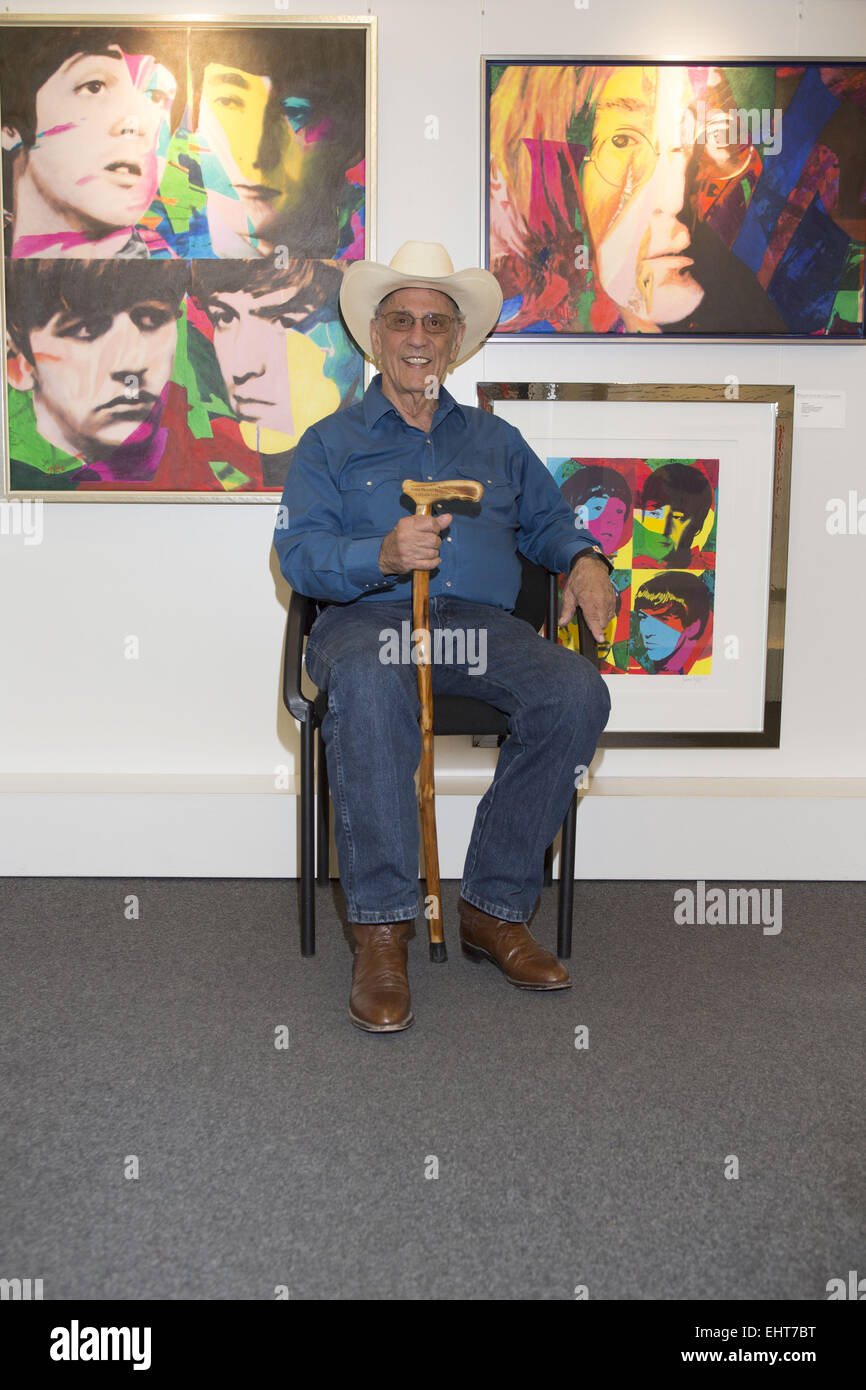 James Francis Gill opens his exhibition with 60 pictures at Udo ...