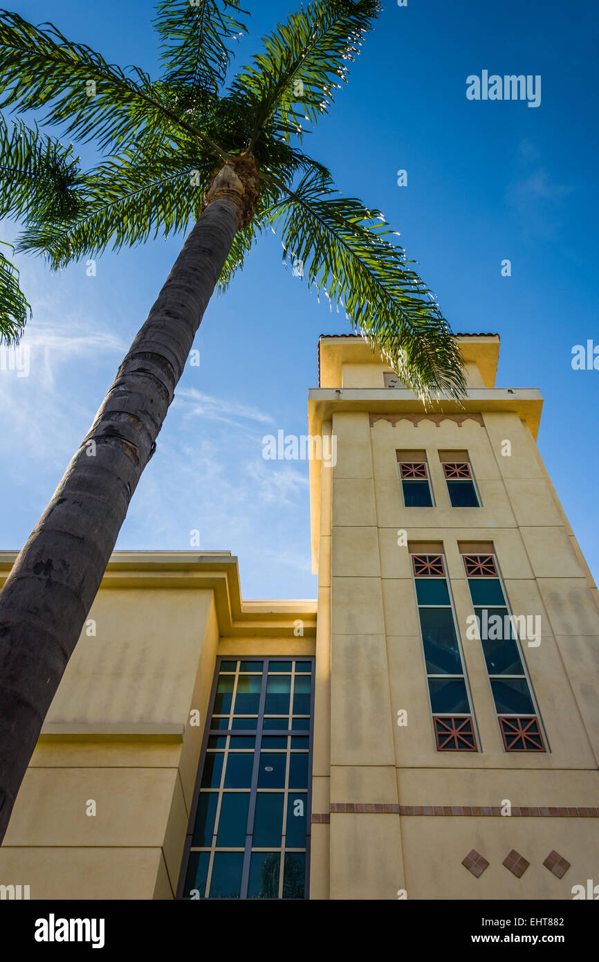 Chapman university hi-res stock photography and images - Alamy