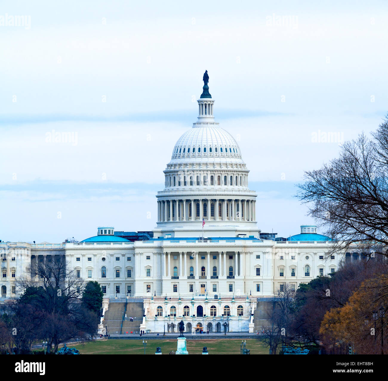 Capitol Building with clear blue sky, Washington DC, USA Stock Photo ...