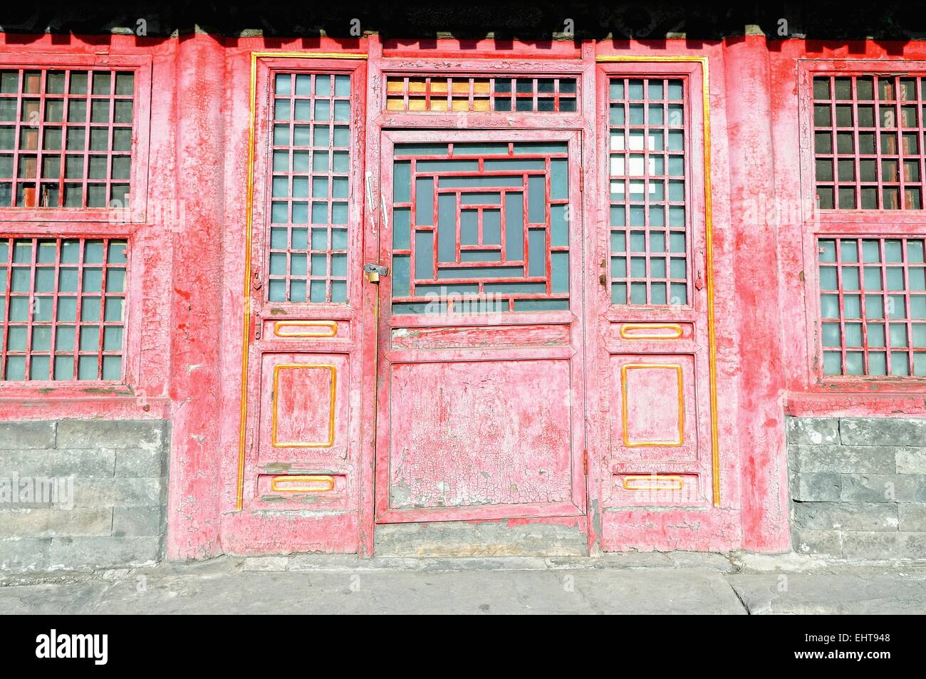 old Chinese home front Stock Photo - Alamy