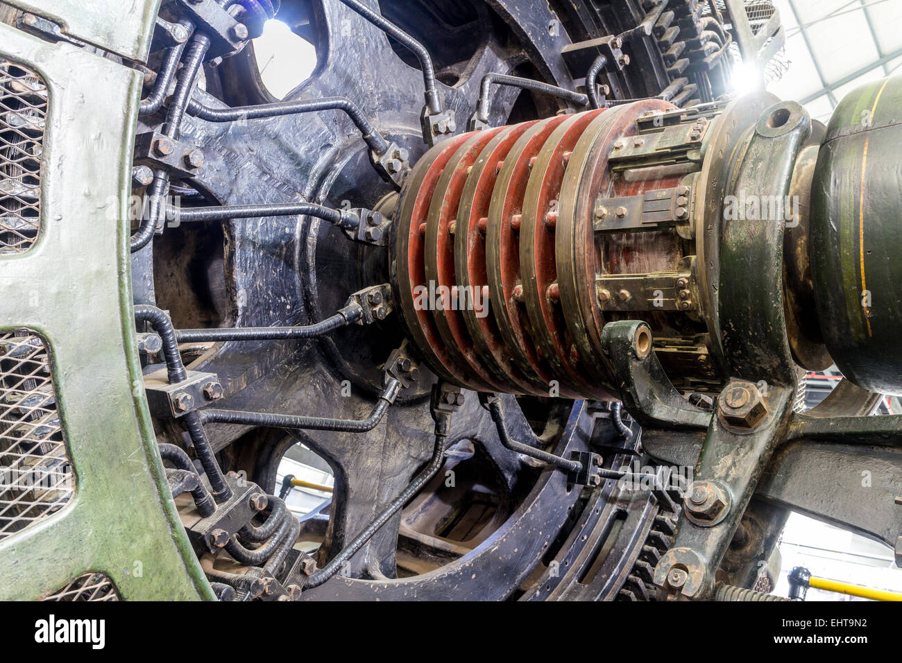 Giant machine hi-res stock photography and images - Alamy