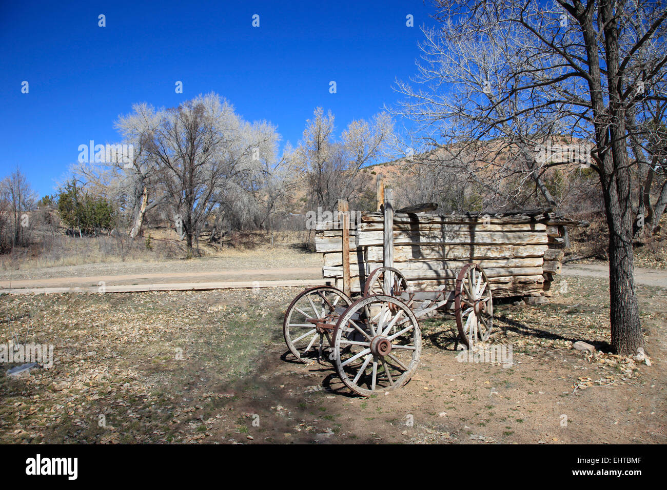 Old pioneer days chuck wagon cart Stock Photo - Alamy
