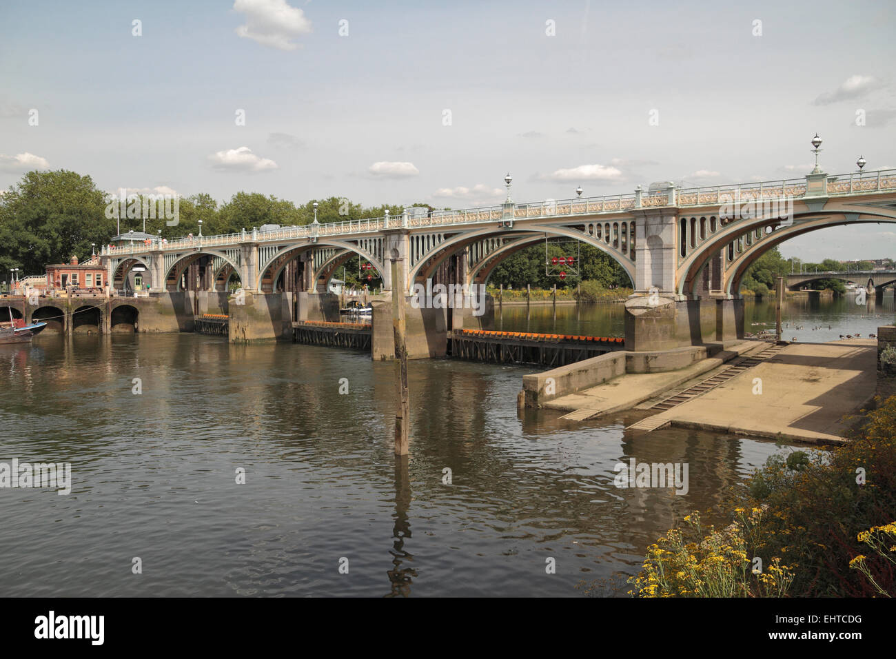 The Richmond Lock and Footbridge (built 1894), over the River Thames ...