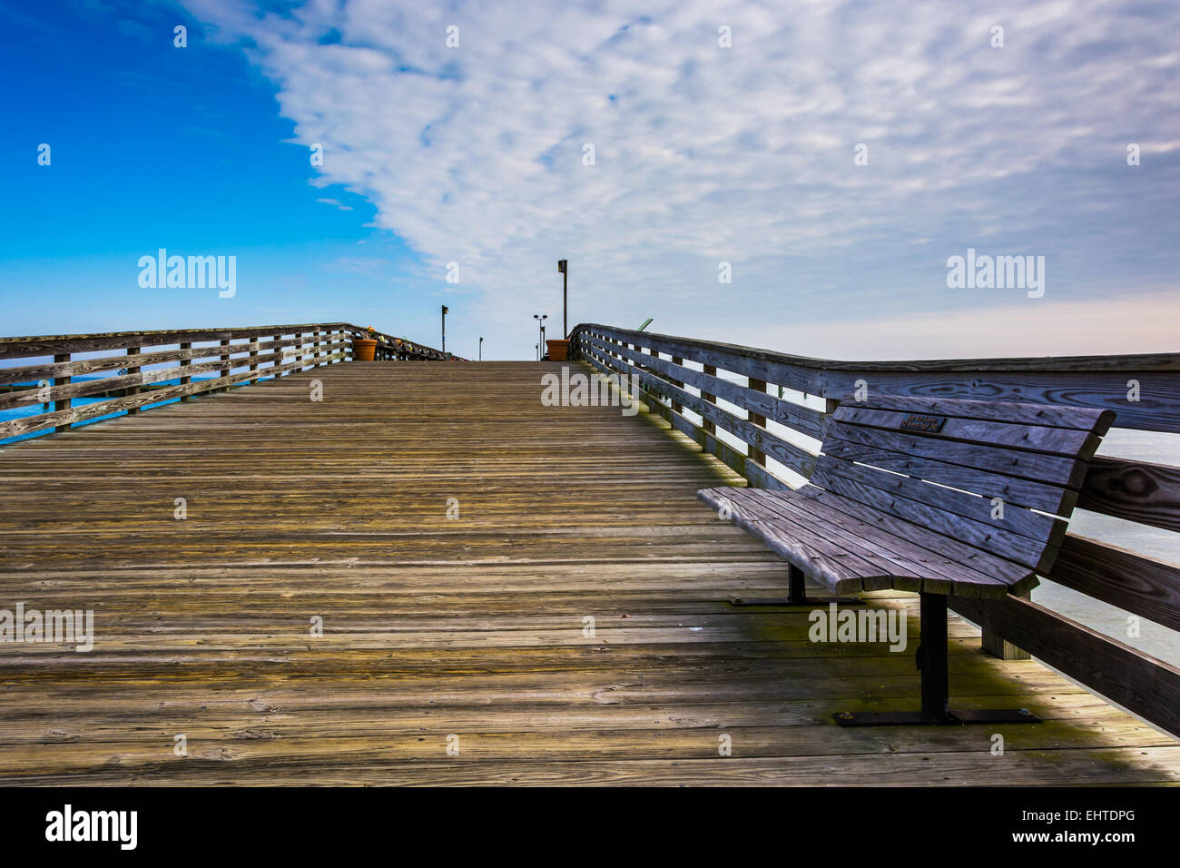 Bench on the pier in Chesapeake Beach, Maryland Stock Photo - Alamy