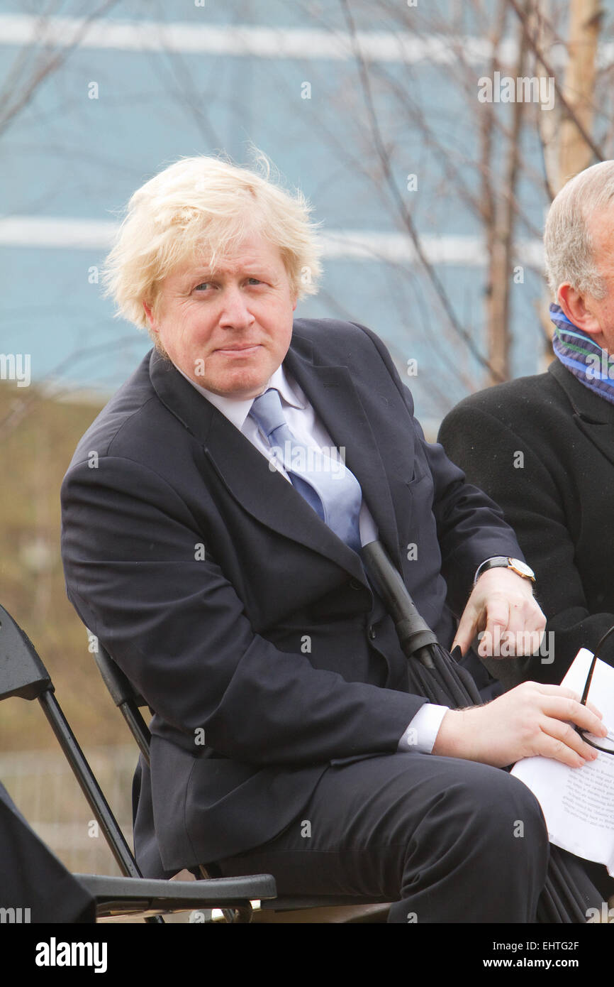 London Mayor Boris Johnson unveils the 9/11 Steel Sculpture at its ...
