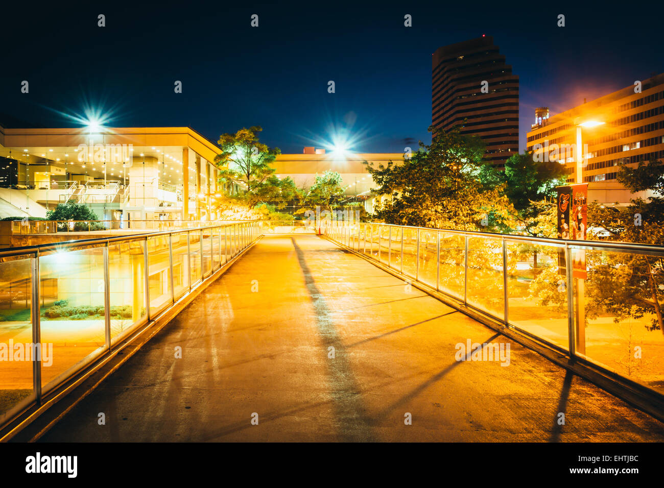 Elevated walkway long exposure hi-res stock photography and images - Alamy
