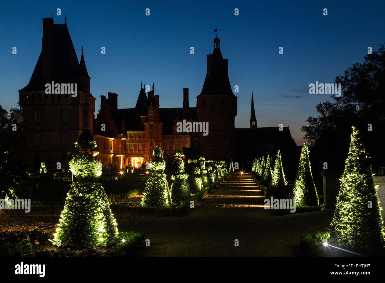 ILLUMINATION, SOUND AND LIGHT, AT THE CHATEAU DE MAINTENON, EURE-ET ...